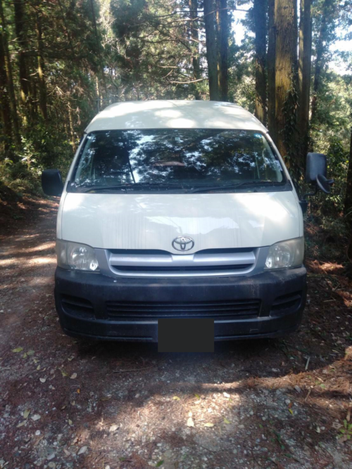 TOYOTA HIACE LONG WIDE High Roof 2006 | 金融車 高価現金買取のエムガレージ